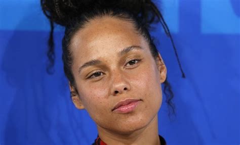 Celebrities Look Ugly Without Makeup Saubhaya Makeup