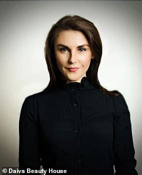 Royal facialist Daiva Kamysova's yoga facelift revealed | Daily Mail Online