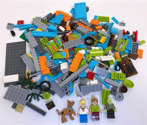 Lego Scooby Doo The Mystery Machine Set 75902 With Instructions And M