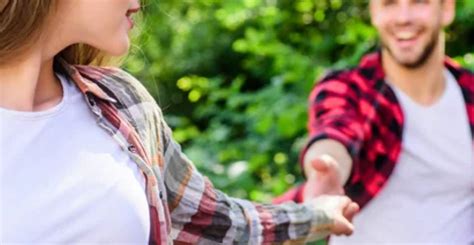La Petite Amie De Mon Fils Ne Veut Pas Investir Un Centime Dans Leur Maison Commune Avant Leur