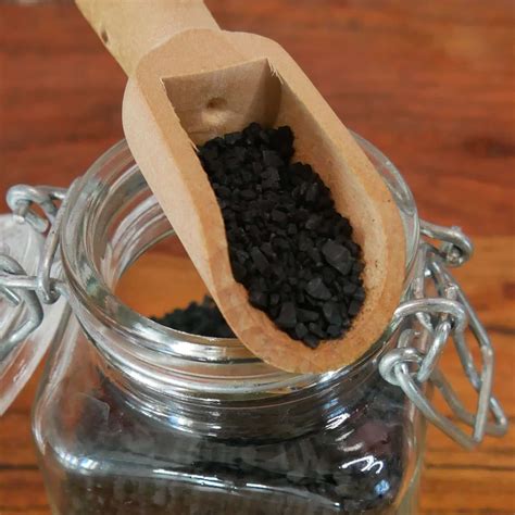 Sel noir de lave d Hawaï Les épices curieuses