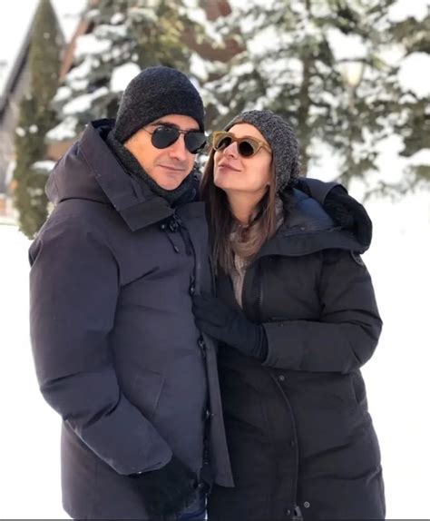 تصاویر عاشقانه سحر دولتشاهی و همایون شجریان در دل برف عکس