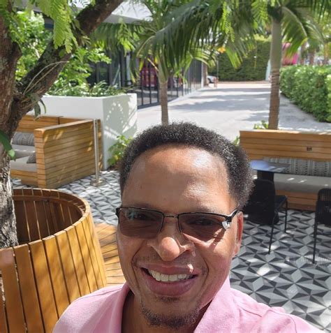 Walter Hale Highlight Facebook