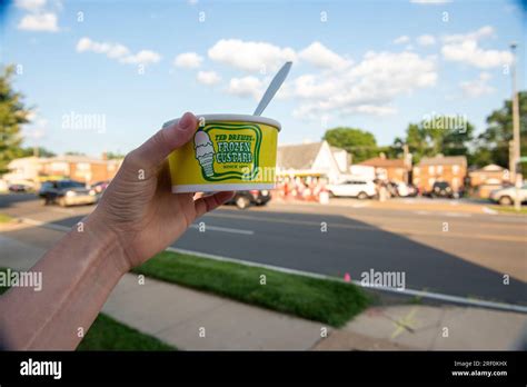 Ted Drewes Logo