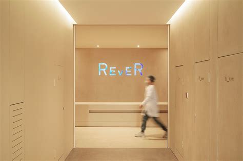 Rever Behance