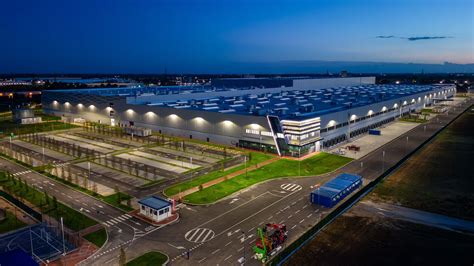 Amazons Rumored Bid For Ocado Disrupting The Grocery Status Quo