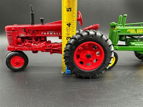 116 Scale Diecast Farm Tractor Models Farmall 300 And John Deere Gp