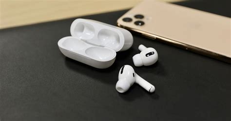 How To Skip Songs With AirPods Pro Quick Easy Guide Headphonesty