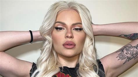 Luísa Sonza Surge Com Seu Cabelo Natural E Surpreende