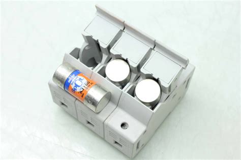 Ferraz Shawmut Us6j3 Industrial Fuse Block 60a 3 Pole W Ajt60 60a
