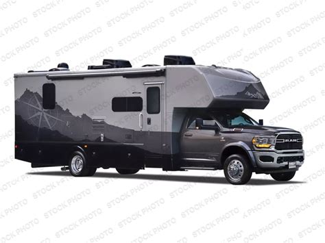 New 2026 Dynamax Isata 5 28ss 4x4 Extreme Motor Home Super C Diesel