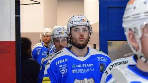 Prusak Z Nowym Kontraktem Hokejnet