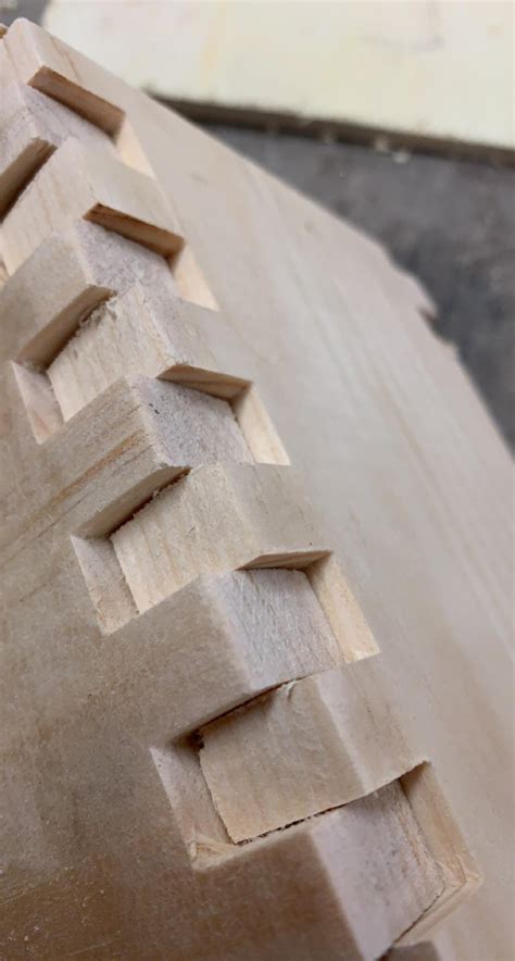 First Time Box Joint Using Homemade Router Jig R BeginnerWoodWorking