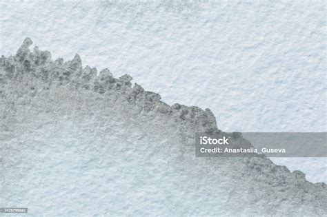 추상 예술 배경 밝은 회색과 흰색 색상 부드러운 회색 그라디언트가있는 캔버스에 수채화 페인팅 공예에 대한 스톡 사진 및 기타 이미지 Istock