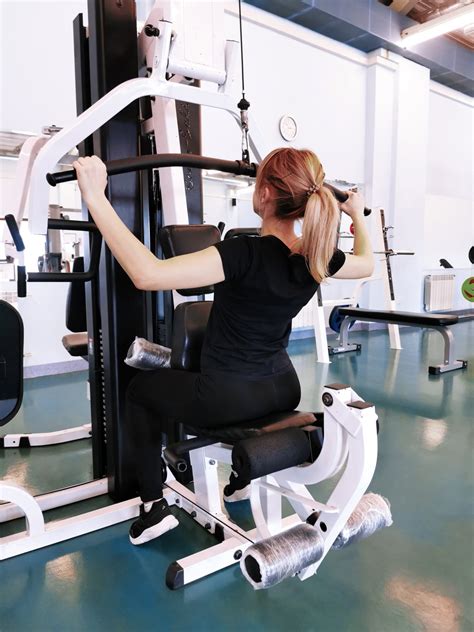 Спортивный и тренажерный зал в загородном комплексе «Веста