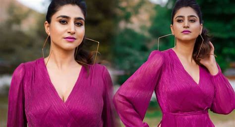 Varshini వారెవా అనిపిస్తున్న వర్షిణి ఫోటో షూట్ ఆఫ్టర్ గ్యాప్