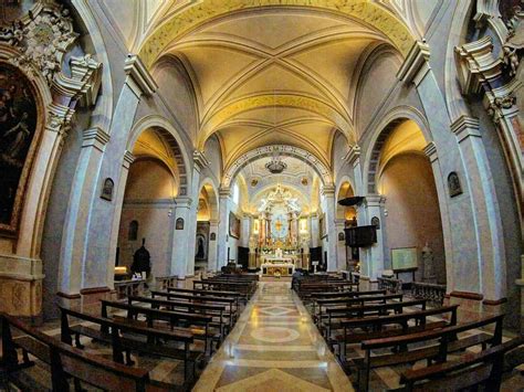 Cattedrale Dei Santi Pietro E Paolo Duomo Di Pitigliano Tripadvisor