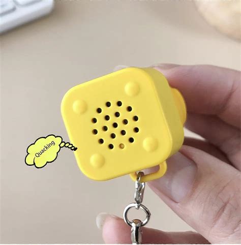 Quacking Duck Keychain Rechargeable Quacking Duck Stress Reliever With Colorful Lights Fun