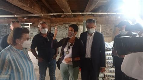 Επίσκεψη στην Σαμαρινα της Υπουργού Πολιτισμού κ Λίνας Μενδωνη Σαμαρίνα