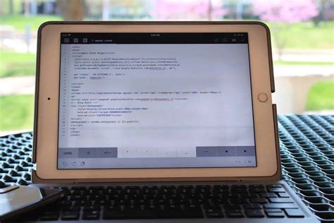 coda is the best programming app [cult of mac s essential ios apps 12]