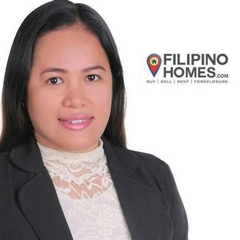 Noemi Noemiaparre • Threads Say More