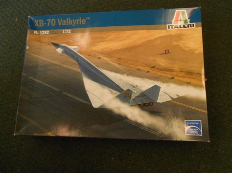 172 Scale Italeri 1282 Xb 70 Valkyrie Us Air Force Bomber Model Kit