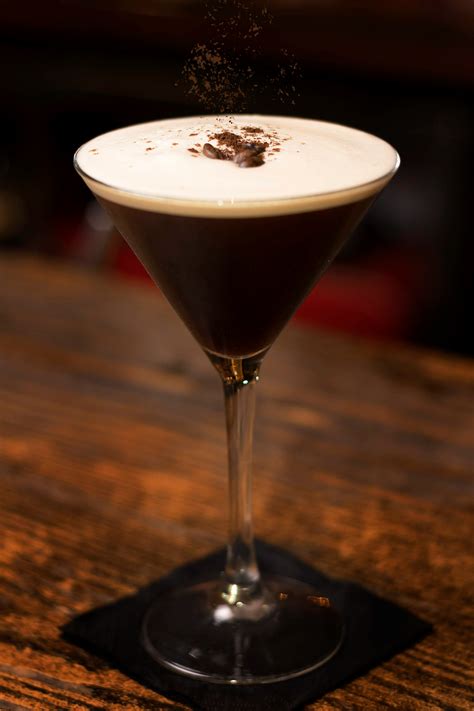 Kahlua Espresso Martini - Mixologists