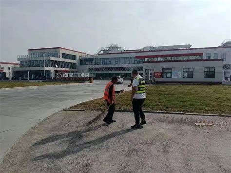 迎国庆 净环境 提形象——市区环卫部门开展环境卫生整治提升行动 余名 城市 车辆