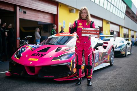 Trofeo Pirelli Nouvelle Pole Position Pour Doriane Pin AutoHebdo