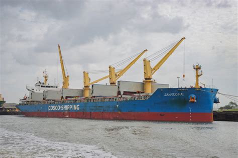 무료 이미지 하늘 구름 옥외 보트 산업 예인선 해군 건축 기중기 Feeder Ship 배 화물선 기계 벌크 선 탱크 선 물 수송 파나 막스