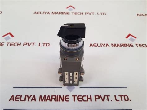 Idec Izumi Cs 10 Cam Switch Aeliya Marine