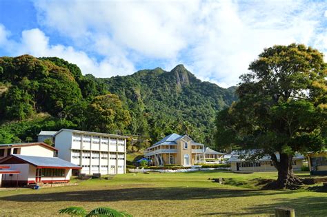 Tom And Rach In Fiji Levuka Public School