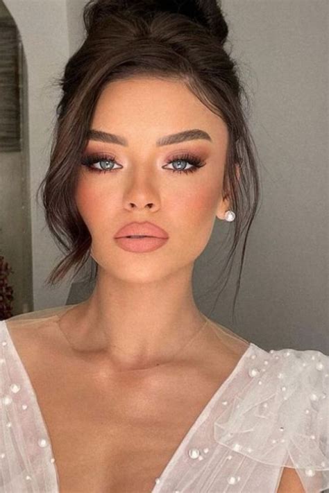 Types Of Makeup Styles You Should Know Idee Trucco Sposa Idee Per Capelli Acconciature