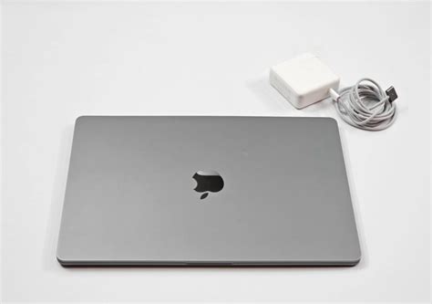 Macbook Air M Inch M Gi R Nh T Th Tr Ng