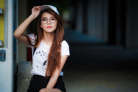 4k Asian Brown Haired Glasses Glance Hands Hd Wallpaper Rare