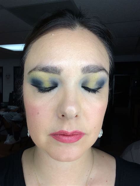 Split Blue And Yellow Smokey Eyes Makeup Smokey Eye Makeup Eye Makeup Smokey Eye