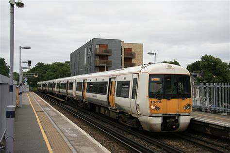 Class 376 Ukrailwaypics