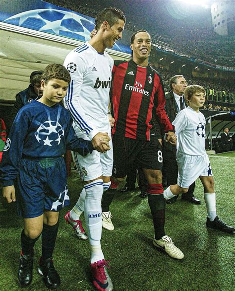 Ronaldo X Ronaldinho Soccer Inspiration Ronaldo Soccer Photography