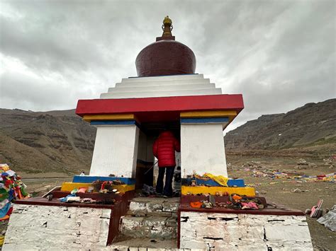 Ultimate Guide to Kailash Parikrama (Kora): Route, Preparation, and Significance