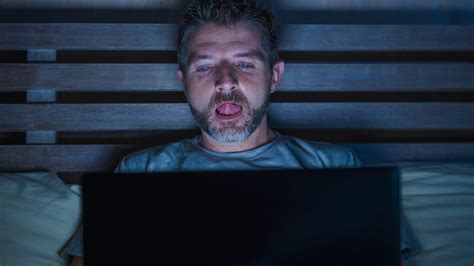 Phim người lớn là gì Tác hại khi nghiện xem phim