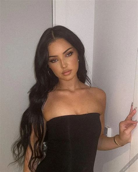 Izzy Shea Fashion Model Photo Gallery Modelsintro