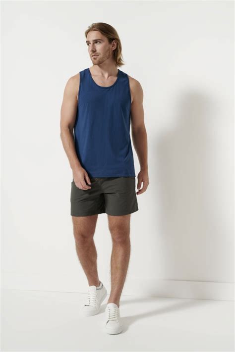 Servaas Model Jackie Lee