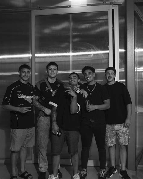 Logan Aoake Logan Aoake • Instagram Photos And Videos