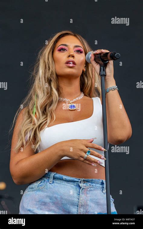 Alina Baraz