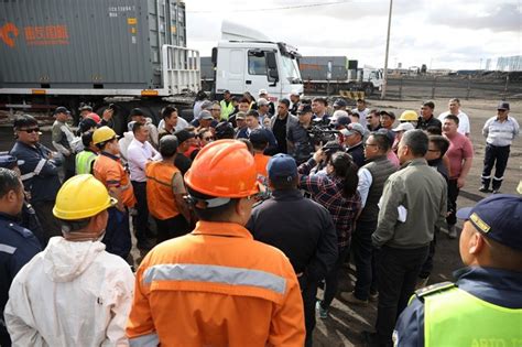 Нүүрс тээврийн жолооч нарын гомдлыг тусгай утсаар хүлээж авдаг болно