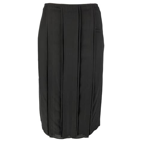Yves Saint Laurent Falda Lápiz Plisada De Seda Negra Talla 4 En Venta