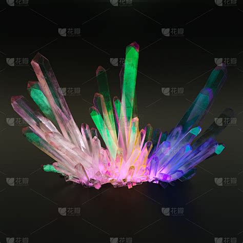 发光的晶体。3 D渲染。三维演示