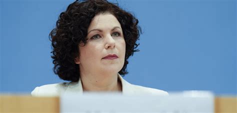 Mohamed Ali Zu Austrittsentscheidung Tageszeitung Junge Welt