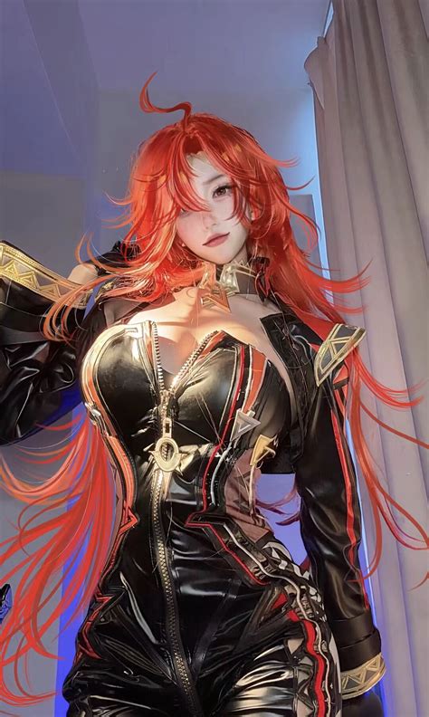 Mavuika Cosplay Genshin Impact HoYoLAB