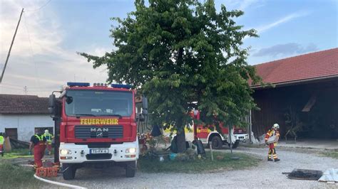 Waging Feuerwehreinsatz In Egg Bei Gaden An Landwirtschaftlichem Anwesen